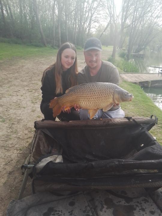 My daughter's first carp | Total Carp